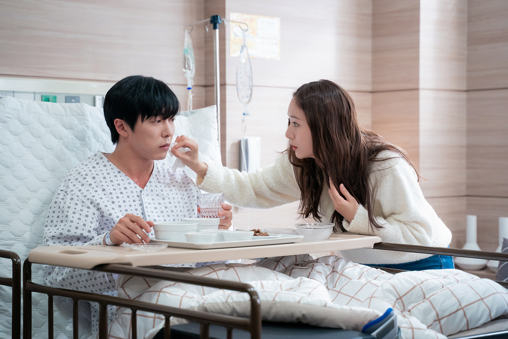 ディズニープラス独占配信の韓国ドラマ2作品「クレイジーラブ」「わずか1000ウォンの弁護士」を BS10でテレビ初・無料放送！ - BS10